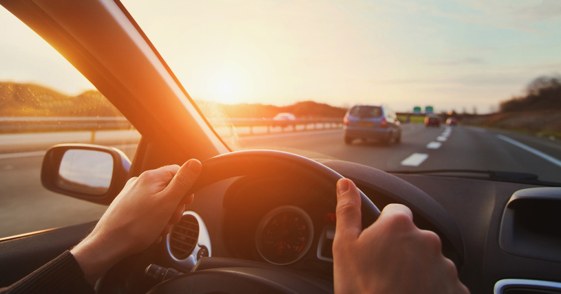Can Drivers Rely On Lane-Centering Tech?| Szantho Law Firm